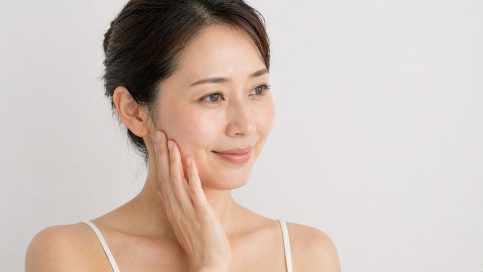 皮膚から黒い塊が取れた原因と対処法｜放置してよいケースとそうでないケース | アイシークリニック上野院